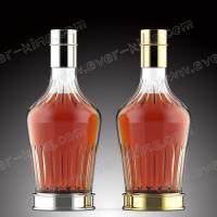 China Heat Resistant Clear 750ML Rum Glass Bottle With Metal Cap for sale