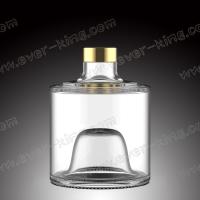 China 375ML 500ML Pyramid Shaped Liquor Glass Bottles for sale