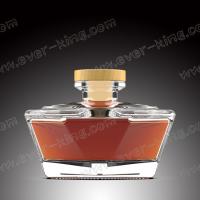 China OEM 750ml Brandy Glass Bottle With Plastic Screw Top for sale