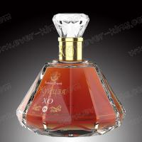 China Custom Luxury Diamond Spirits Brandy Glass Bottle 700Ml for sale