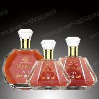 China Luxury Crystal Brandy Glass Bottle 700Ml With Glass Cap for sale