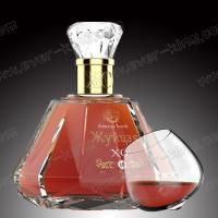 China Luxury Crystal Brandy Glass Bottle 700Ml With Glass Cap for sale