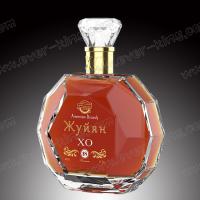 China High End Diamond Shape Glass Brandy Bottle Embossed for sale