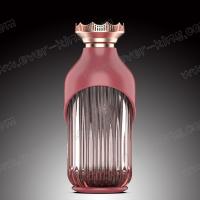 China Vodka Brandy Whiskey Spirit Glass Bottle New Design for sale