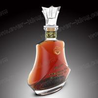 China Elegant Shape Tequila Brandy Glass Bottle With Cork Top for sale