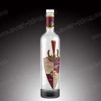 China 500mL Liquor Vodka Glass Bottles With Shield Shaped Metal Label for sale