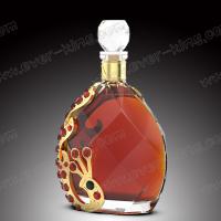 China Luxury Crystal 700Ml Whiskey Glass Bottle With Glass Cap for sale