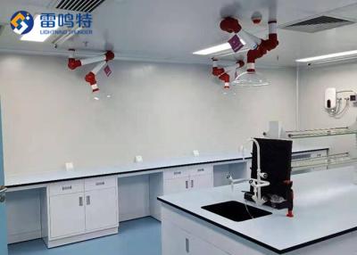 China Modern Workbench Fireproof Chemical Laboratory Furniture Ss304 Handle for sale