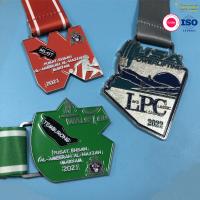 China Custom Soft Enamel Zinc Alloy medals Gift metal 3D hollow out enamel sports marathon spinning Fantasy Football Medallion for sale
