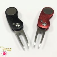 China Logo Laser Golf Ball Divot Tool Engraved Personalised With Ball Marker for sale