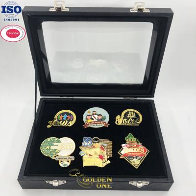 China Customized Lapel Pin Display With Plastic Transparent Window Box Double Lock for sale