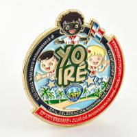 China Customized Metal Die Cast Bat Souvenir Epoxy Soft Enamel Pin Badge for Men in Europe for sale
