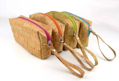 China Natural Cork Cosmetic Bag 16x11x5cm Gold Flecks Threads Makeup Pouch Eco-Friendly Vegan for sale