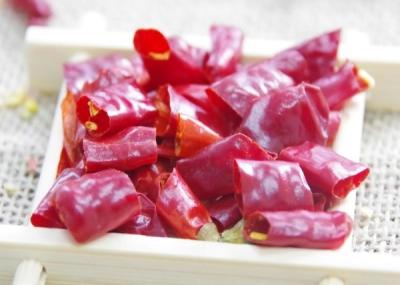 China Strong Pungent Sanying Tianjing Red Chili Peppers 10/000-20/000 SHU Chili Flavored for sale
