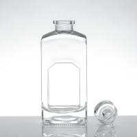 China Whisky Vodka Rum Spirits Glass Bottle with Screw Cap and Decal Surface in 700ml Size for sale