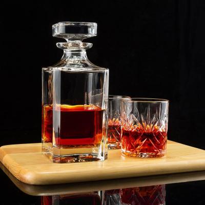China Body Material Glass Liquor Bottle for Custom Vodka Whisky Rum Tequila Storage for sale