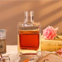 China Glass Square Shape 750ml Whiskey Bottle with Decal Surface Handling for sale
