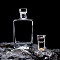China Glass 100ml 200ml Vodka Fruit Wine Rum Gin Whiskey 375 ml Bottle for Cosmetic Packing for sale