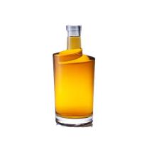 China 750ml Capacity Round Baijiu Bottle with Transparent Glass Material and Wooden Stopper for sale