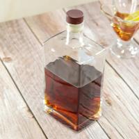 China Rectangular Glass Spirit Bottle Square Glass Whisky Vodka Bottle Custom Glass Bottle for sale