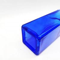 China 280ml Capacity Gradual Change Blue Square Glass Wine Bottle with Alumina Screw Cap for sale