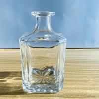 China Glass Wine Whisky Bottle with Cork Cap 500ml and 750ml Square Design Empty Bottle for sale