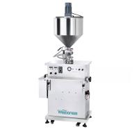 China Small Semi Automatic Filling Machine Water Seay Operation for sale