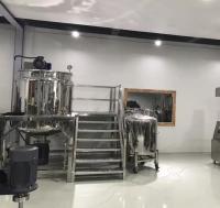 China Pneumatic Lotion Cosmetic Emulsifier Mixer 50 Liter SUS304 SUS316 for sale