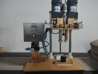China 25pcs / min Semi Automatic Capping Machine Light And Easy To Operate  220V 50HZ for sale