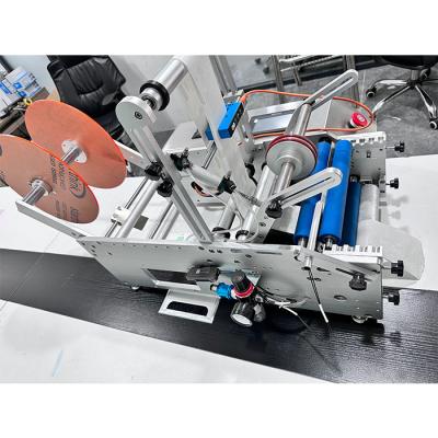 China PLC Semi Automatic Labeling Machine 220V 50HZ Power Stainless Steel Material for sale