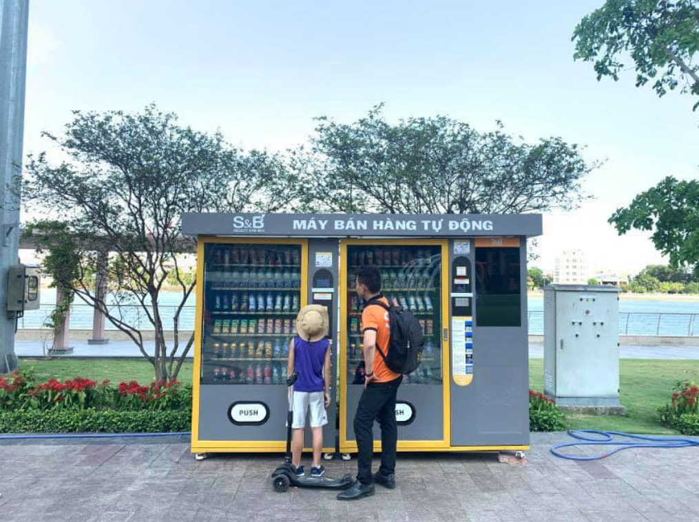 Micron smart vending machine
