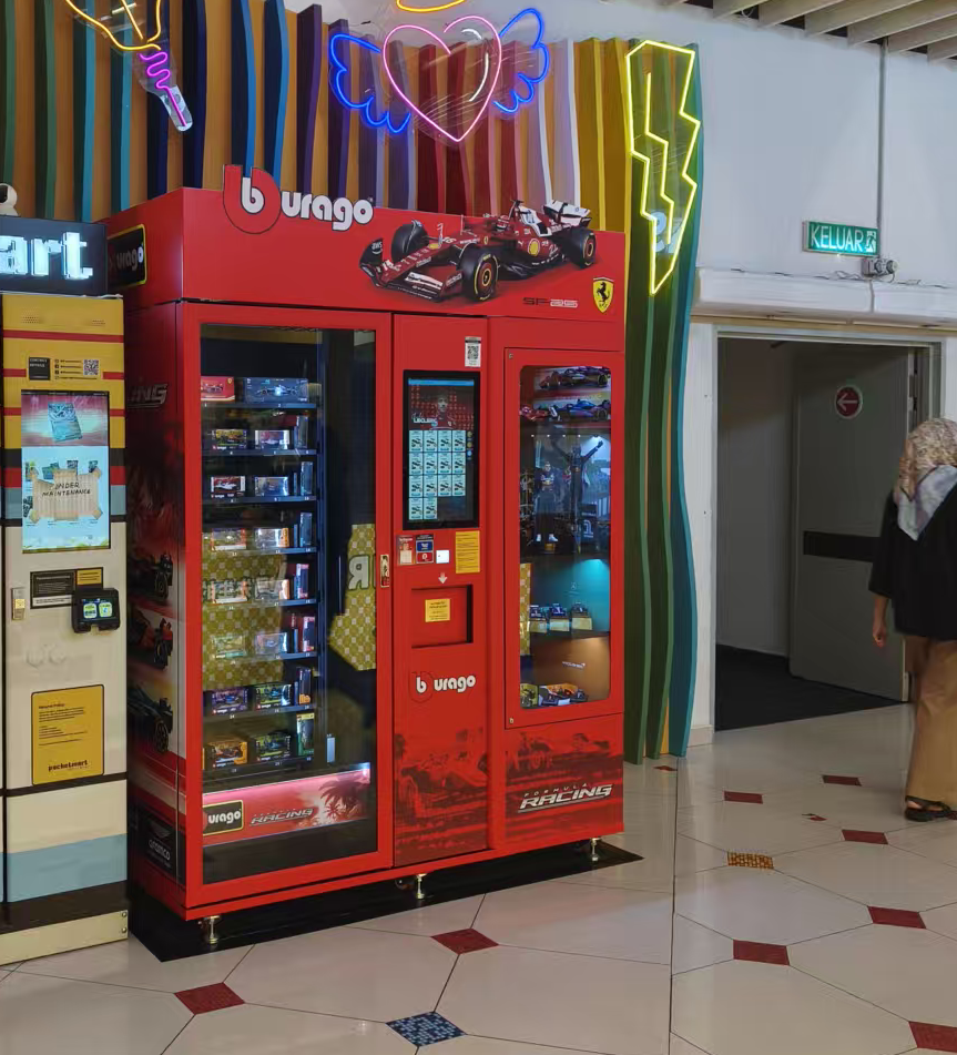 Bburago placed a toy vending machine in shopping mall to sell F1 toy car.