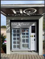China Oyster Vending Machine With Cooling System and Lockers 24V Electric Heating Defogging for sale