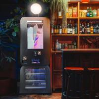 China 32-Inch Touchscreen Lightbox Promotion ID Verifier Vending Machine For  Nic for sale