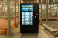 China 110V/220V-240V Snack Food Vending Machine With Cooling System 3-20C And High Capacity for sale