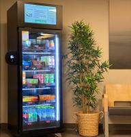 China Smart Fridge Vending Machine For Frozen Products Ice Cream Ice Cubes Adjustable Temperature Range Remote Operation for sale