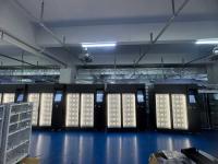 China 22-Inch Touchscreen Locker Vending Machine with 42 Lockers and Android 11.1 OS for sale
