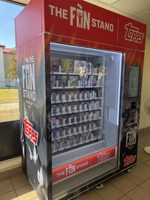 China Monster Collection Toy Vending Machine with Customizable Design, Remote Smart Management, and 24V Electric Heating Defogging Glass Door for sale