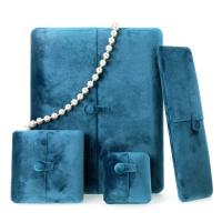 China Best Selling Square Pearl Chain Luxury Velvet Jewelry Box for Wedding Pendant Earring Bracelet Ring Necklace Gift Packaging for sale
