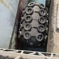 China High Quality D3000 L5000 Yokohama Fender Marine Rubber Fender Factory Customizable High Durability Collision Defense Feature for sale