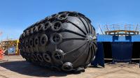 China Anti-cracking Corrosion-resistant 65% Natural Rubber Inflatable Pneumatic Yokohama Fender for Ships 0.5-4.5m Diameter ISO9001 for sale