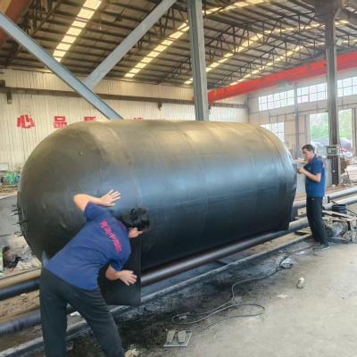 China Yokohama Inflatable Natural Rubber Fenders 0.5-4.5m Black Easy Installation for Marine Boat Yacht Safety Protection for sale