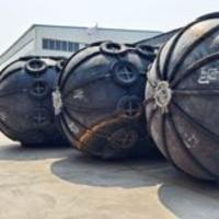 China Cost-Effective CCS Certified Durable Rubber Pneumatic Buoyancy Fender for Marine Ship Applications for sale