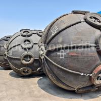 China Corrosion-resistant 65% Natural Rubber Inflatable Cylindrical Yokohama Fender Protect Boat Ships 0.5-4.5m Diameter ISO9001 for sale