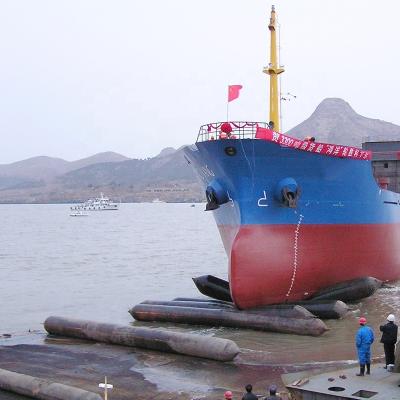 China Inflatable 7+1 Layer Rubber Industrial Marine Airbag Balloons High Carrying Capacity Inflatable Ship Airbag for sale