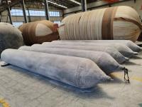 China Durable Natural Rubber Airbag Multipurpose Marine Pneumatic Supply for Ship/Boat Launching & Landing Industrial Use Size Bag for sale