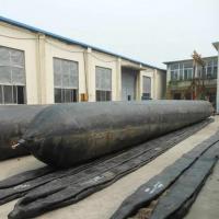 China High Density Rubber Cylindrical Dock Fenders with Shock Absorption for Cargo Vessels 0.8-2.0m Black for sale