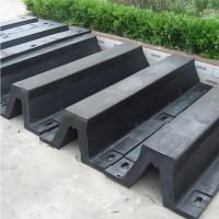 China Qingdao Zhonghaihang Custom Solid Rubber Fender Piles Saltwater Abrasion Proof Dock Mooring Boat Dock Hinge CCS Floating Dock for sale