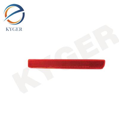 China Rear Bumper Reflector for Land Rover Discovery 4 2010-2016 Range Rover Sport L319 L320 XFF500020 XFF500030 for sale