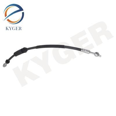 China LR135811 Right Front Brake Hose for Land Rover Discovery Sport L550 - OEM Quality Replacement Part for sale
